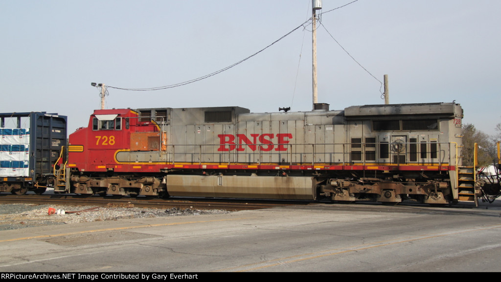 BNSF 728